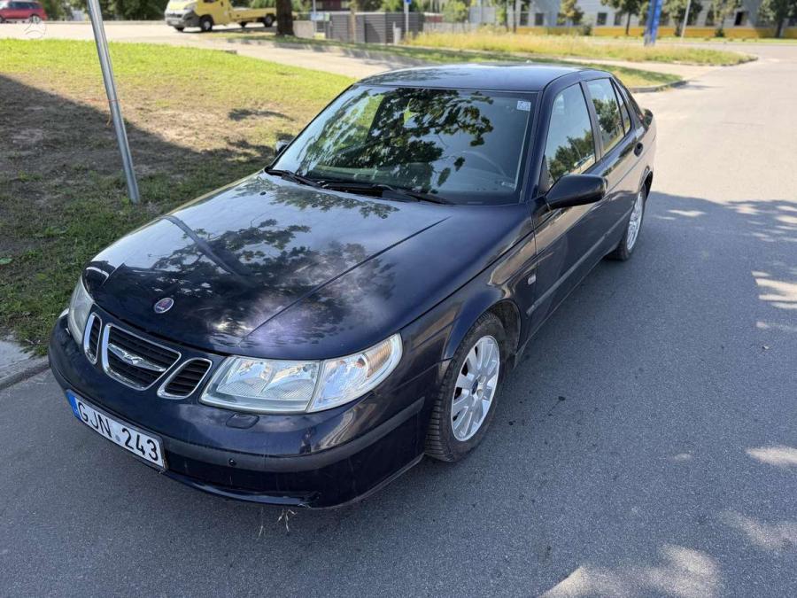 Black Saab 9-5 2003 in Panevezys, with an engine capacity of 2.17 L and mileage of 304 thousand km for 850 €, photo 5 on AUTOMOTO.COM.LV