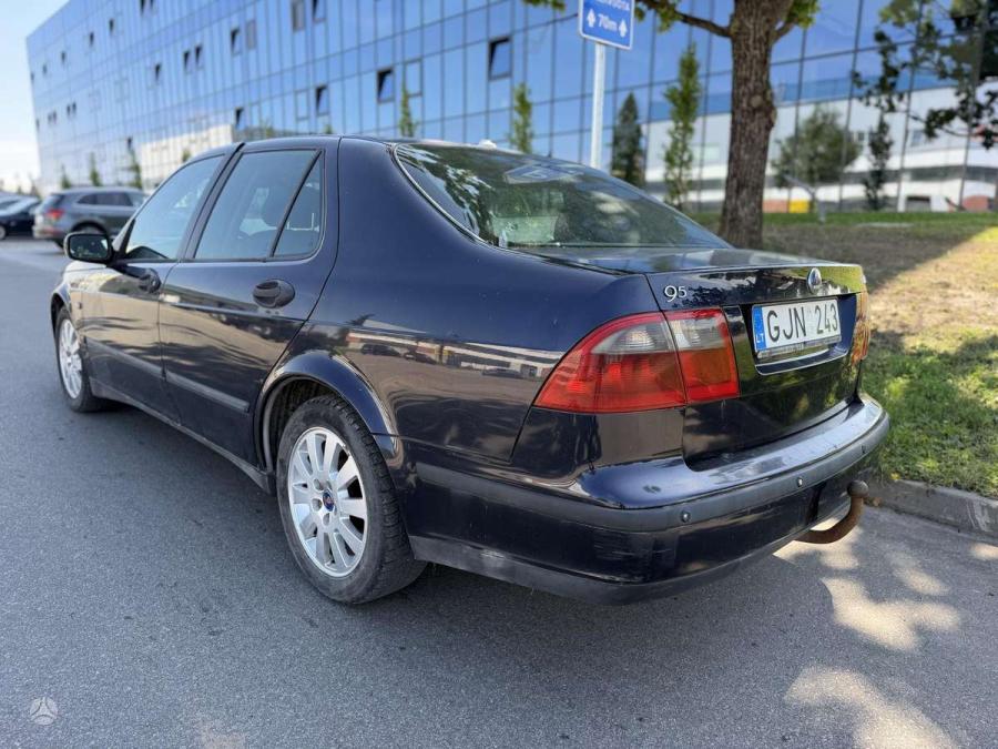 Black Saab 9-5 2003 in Panevezys, with an engine capacity of 2.17 L and mileage of 304 thousand km for 850 €, photo 8 on AUTOMOTO.COM.LV