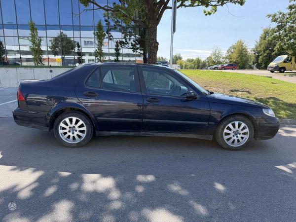 Black Saab 9-5 2003 in Panevezys, with an engine capacity of 2.17 L and mileage of 304 thousand km for 850 €, photo 10 on AUTOMOTO.COM.LV