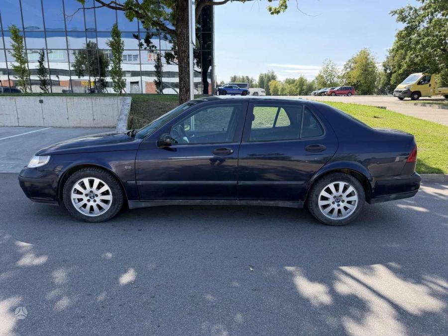 Black Saab 9-5 2003 in Panevezys, with an engine capacity of 2.17 L and mileage of 304 thousand km for 850 €, photo 12 on AUTOMOTO.COM.LV