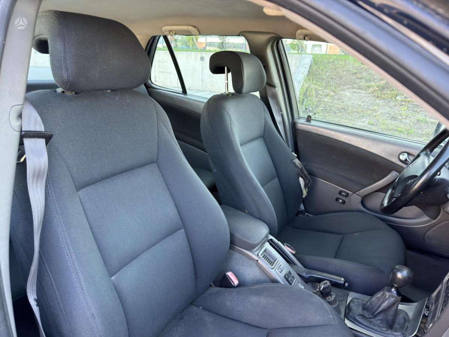 Black Saab 9-5 2003 in Panevezys, with an engine capacity of 2.17 L and mileage of 304 thousand km for 850 €, photo 20 on AUTOMOTO.COM.LV