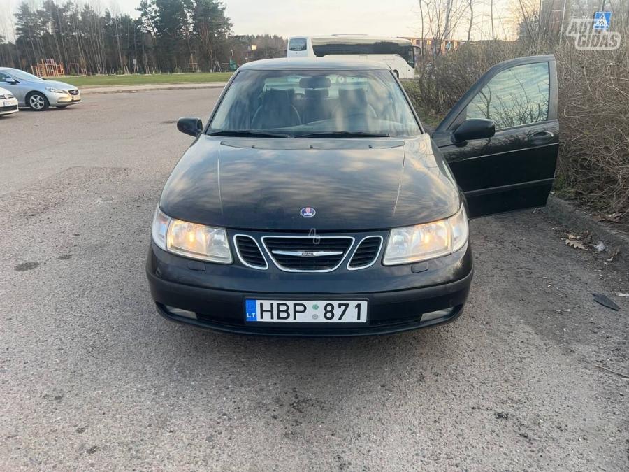 Black Saab 9-5 2004 in Vilnius, with an engine capacity of 2.00 L and mileage of 401 thousand km for 1200 €, photo 1 on AUTOMOTO.COM.LV