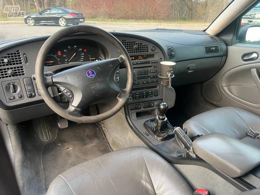 Black Saab 9-5 2004 in Vilnius, with an engine capacity of 2.00 L and mileage of 401 thousand km for 1200 €, photo 11 on AUTOMOTO.COM.LV