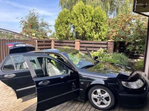 Black Saab 9-5 2004 in Vilnius, with an engine capacity of 2.30 L and mileage of 228 thousand km for 2222 €, photo  on AUTOMOTO.COM.LV