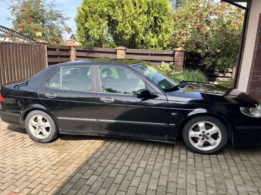 Black Saab 9-5 2004 in Vilnius, with an engine capacity of 2.30 L and mileage of 228 thousand km for 2222 €, photo 3 on AUTOMOTO.COM.LV