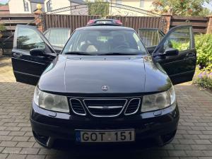 Black Saab 9-5 2004 in Vilnius, with an engine capacity of 2.30 L and mileage of 228 thousand km for 2222 €, photo 4 on AUTOMOTO.COM.LV