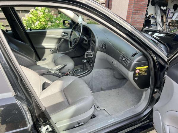 Black Saab 9-5 2004 in Vilnius, with an engine capacity of 2.30 L and mileage of 228 thousand km for 2222 €, photo 10 on AUTOMOTO.COM.LV