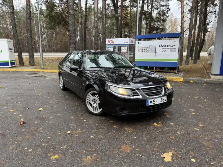 Черный Сааб 9-5 2006 в Рига, объемом двигателя 2.00 л и пробегом 350 тыс. км за 800 €, фото 3 на AUTOMOTO.COM.LV