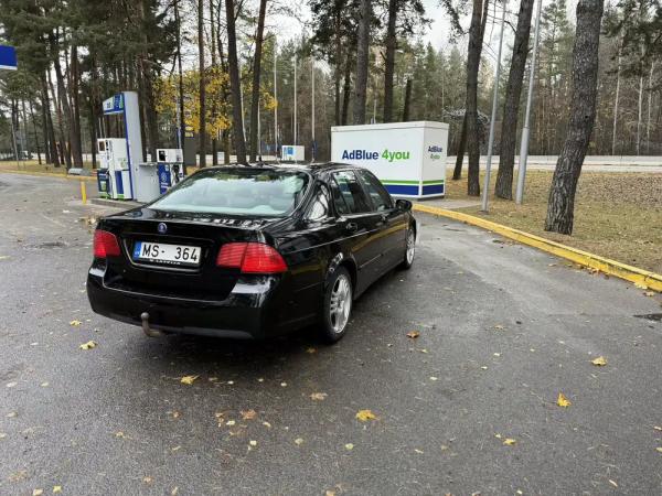 Черный Сааб 9-5 2006 в Рига, объемом двигателя 2.00 л и пробегом 350 тыс. км за 800 €, фото 4 на AUTOMOTO.COM.LV