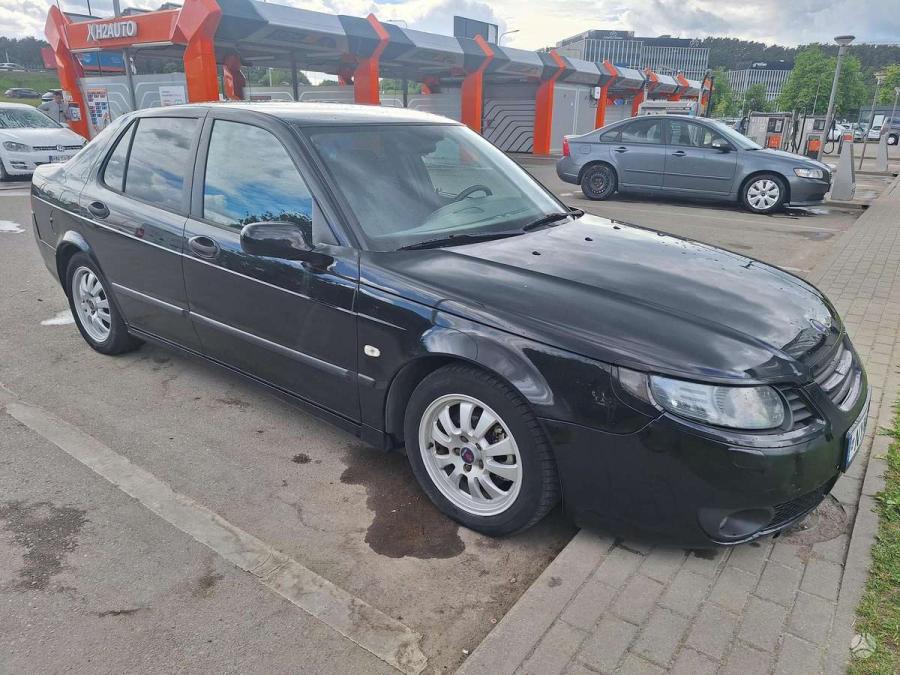 Black Saab 9-5 2006 in Vilnius, with an engine capacity of 1.91 L and mileage of 320 thousand km for 1000 €, photo 5 on AUTOMOTO.COM.LV