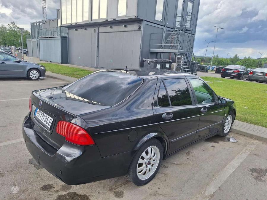 Black Saab 9-5 2006 in Vilnius, with an engine capacity of 1.91 L and mileage of 320 thousand km for 1000 €, photo 12 on AUTOMOTO.COM.LV