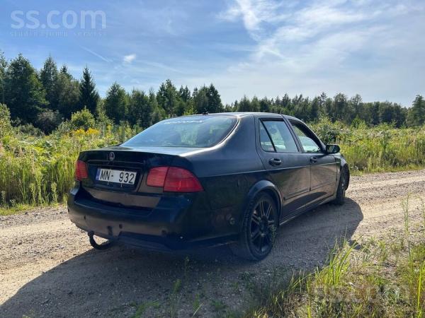 Черный Сааб 9-5 2006 в Рига, объемом двигателя 2.30 л и пробегом 320 тыс. км за 1300 €, фото 3 на AUTOMOTO.COM.LV