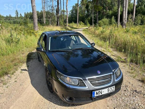 Saab 9-5 2006 Rīga vietnē Melns Saab 9-5 2006 Rīga, ar dzinēja tilpumu 2.30 L un nobraukumu 320 tūkst. km par 1300 €, foto 5 vietnē AUTOMOTO.COM.LV