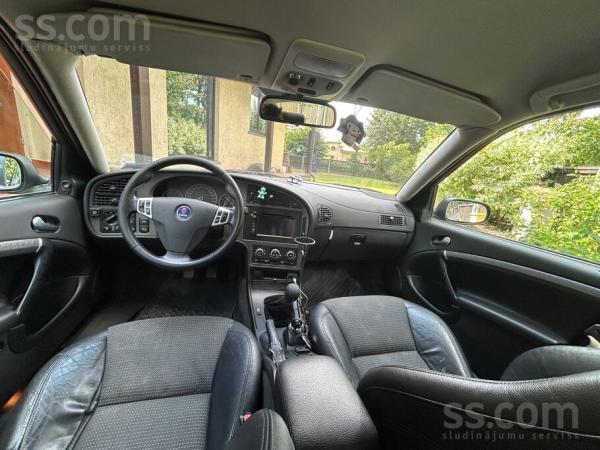 Saab 9-5 2006 Rīga vietnē Melns Saab 9-5 2006 Rīga, ar dzinēja tilpumu 2.30 L un nobraukumu 320 tūkst. km par 1300 €, foto 7 vietnē AUTOMOTO.COM.LV