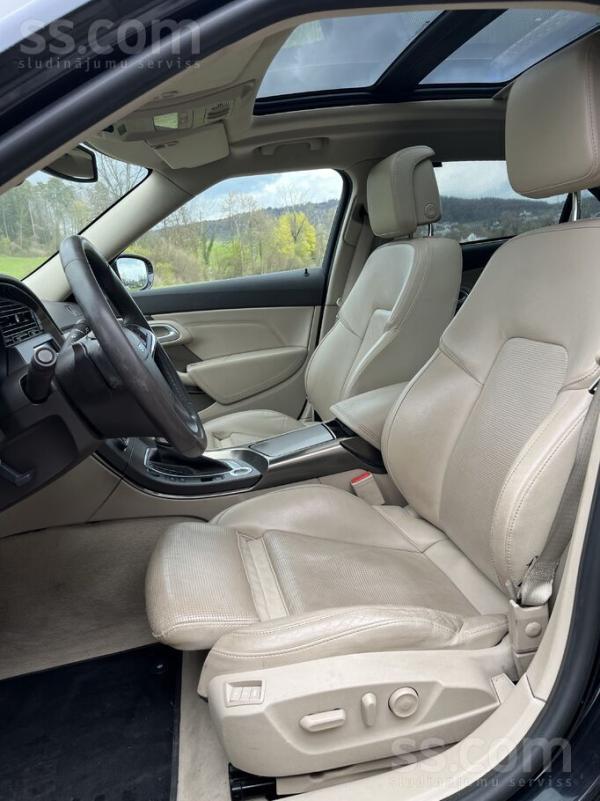 Black Saab 9-5 2010 in Riga, with an engine capacity of 2.00 L and mileage of 180 thousand km for 10900 €, photo 10 on AUTOMOTO.COM.LV