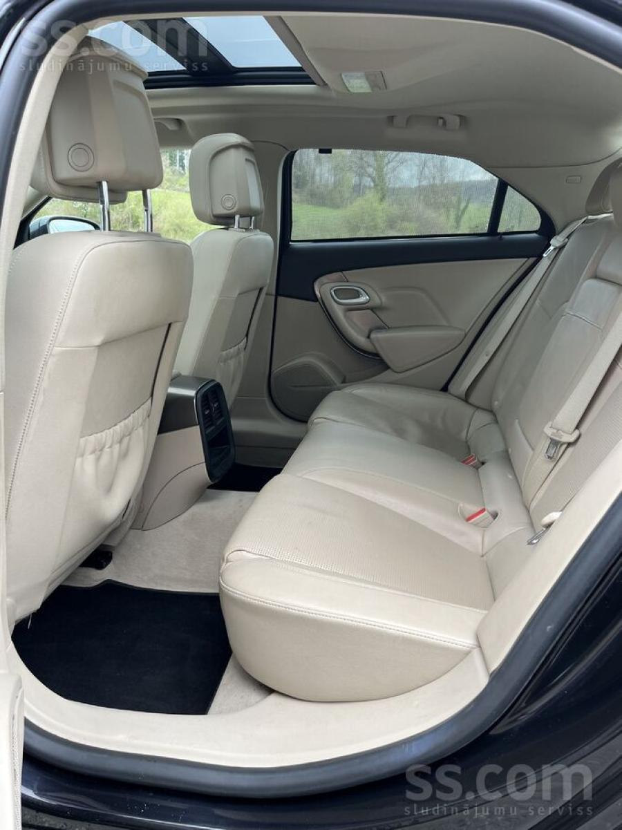 Melns Saab 9-5 2010 Rīga, ar dzinēja tilpumu 2.00 L un nobraukumu 180 tūkst. km par 10900 €, foto 15 vietnē AUTOMOTO.COM.LV