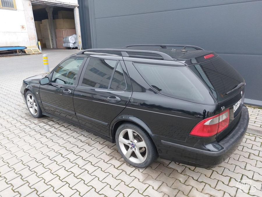 Melns Saab 9-5 2004 Viļņa, ar dzinēja tilpumu 2.20 L un nobraukumu 268 tūkst. km par 900 €, foto 3 vietnē AUTOMOTO.COM.LV