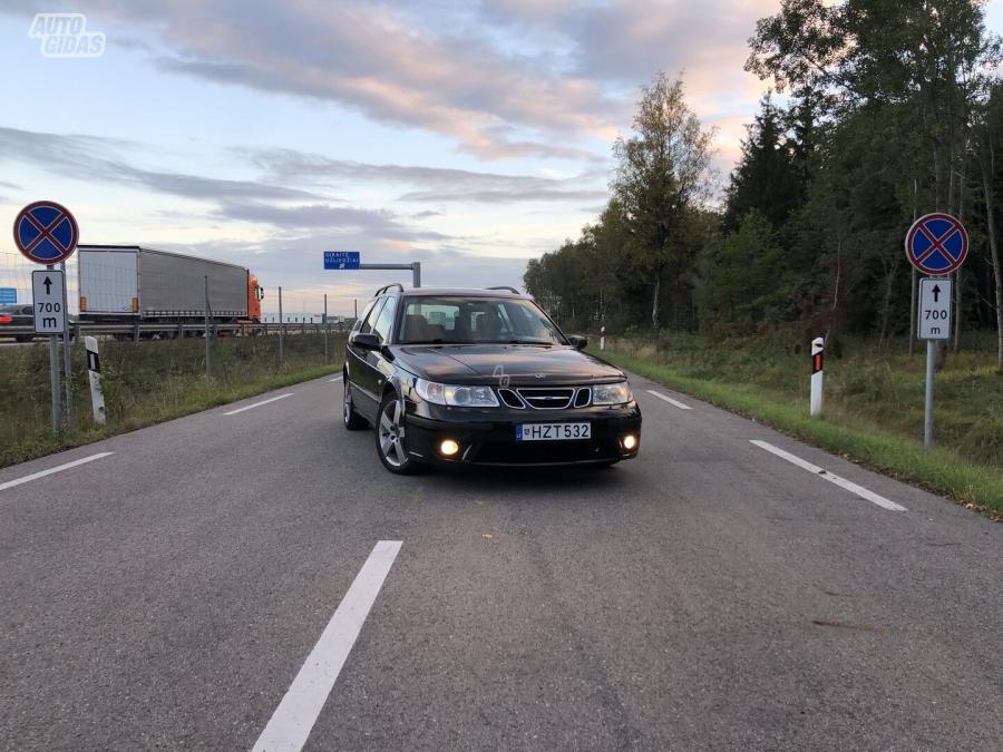 Black Saab 9-5 2004 in Panevezys, with an engine capacity of 2.30 L and mileage of 340 thousand km for 1000 €, photo 1 on AUTOMOTO.COM.LV