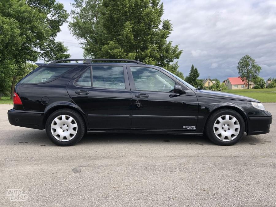 Black Saab 9-5 2004 in Panevezys, with an engine capacity of 2.30 L and mileage of 340 thousand km for 1000 €, photo 9 on AUTOMOTO.COM.LV
