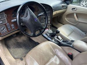 Black Saab 9-5 2004 in Vilnius, with an engine capacity of 2.17 L and mileage of 413 thousand km for 450 €, photo 12 on AUTOMOTO.COM.LV