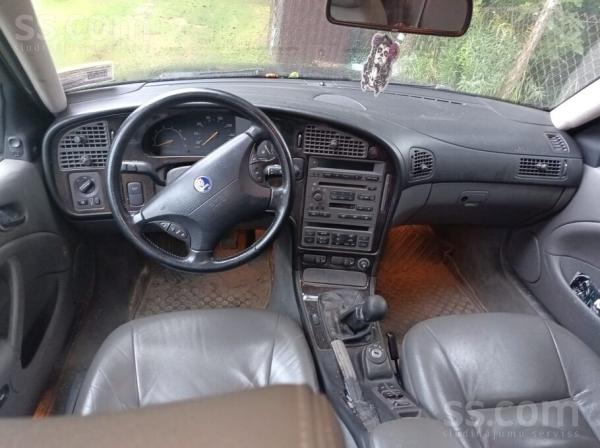 Black Saab 9-5 2004 in Jelgava, with an engine capacity of 2.00 L and mileage of 254 thousand km for 900 €, photo 1 on AUTOMOTO.COM.LV