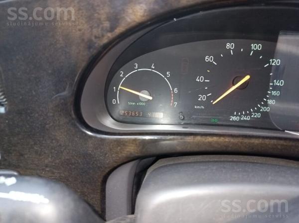 Black Saab 9-5 2004 in Jelgava, with an engine capacity of 2.00 L and mileage of 254 thousand km for 900 €, photo 5 on AUTOMOTO.COM.LV