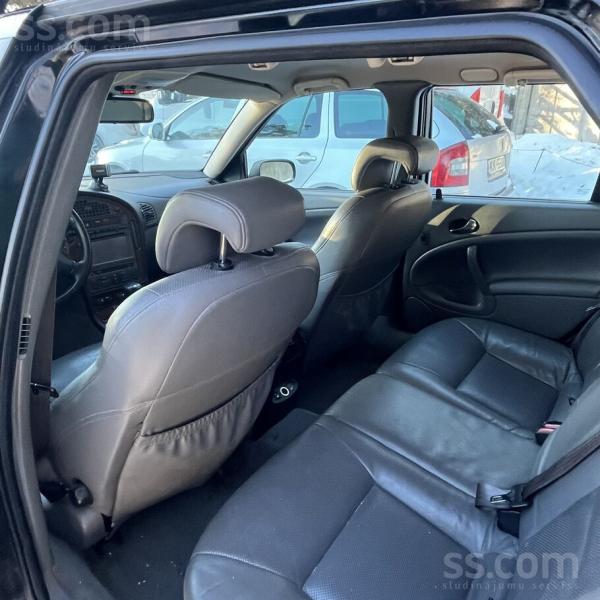 Melns Saab 9-5 2005 Rīga, ar dzinēja tilpumu 2.00 L un nobraukumu 254 tūkst. km par 1200 €, foto 8 vietnē AUTOMOTO.COM.LV