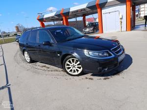Melns Saab 9-5 2006 Šauļi, ar dzinēja tilpumu 1.90 L un nobraukumu 418 tūkst. km par 1750 €, foto  vietnē AUTOMOTO.COM.LV