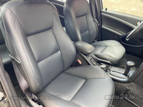 Black Saab 9-5 2006 in Tartu, with an engine capacity of 1.90 L and mileage of 358 thousand km for 2999 €, photo 8 on AUTOMOTO.COM.LV
