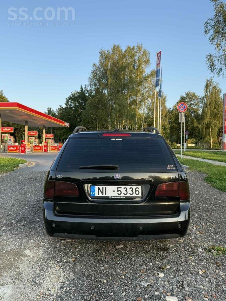 Black Saab 9-5 2008 in Riga, with an engine capacity of 1.90 L and mileage of 289 thousand km for 1100 €, photo 2 on AUTOMOTO.COM.LV