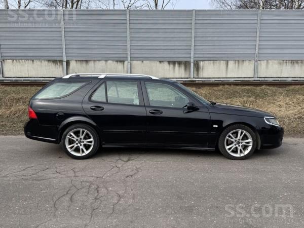 Черный Сааб 9-5 2008 в Рига, объемом двигателя 2.30 л и пробегом 386 тыс. км за 2800 €, фото 2 на AUTOMOTO.COM.LV