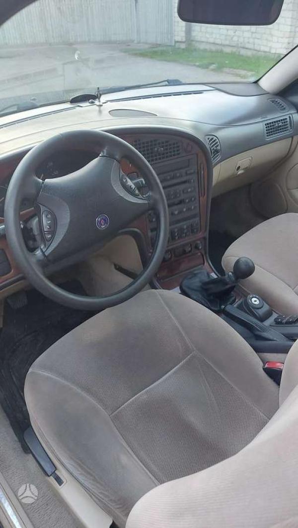 Blue Saab 9-5 1998 in Siauliai, with an engine capacity of 2.30 L and mileage of 322 thousand km for 499 €, photo 5 on AUTOMOTO.COM.LV