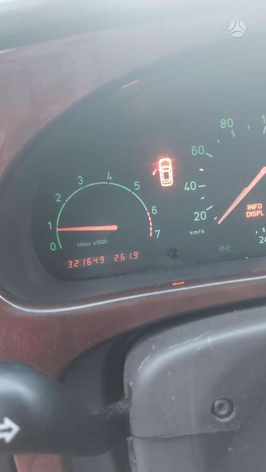 Blue Saab 9-5 1998 in Siauliai, with an engine capacity of 2.30 L and mileage of 322 thousand km for 499 €, photo 8 on AUTOMOTO.COM.LV