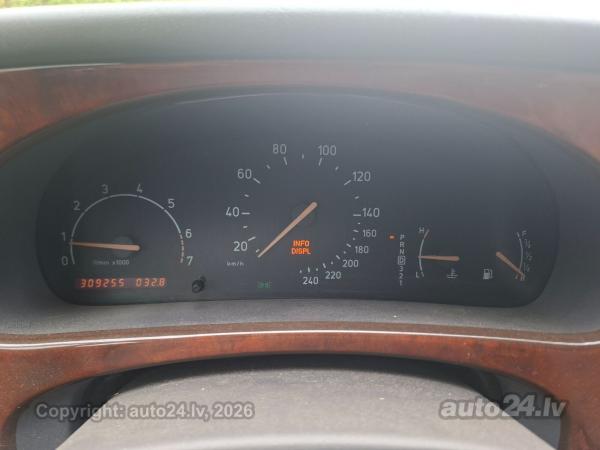 Zils Saab 9-5 1999 Tallina, ar dzinēja tilpumu 3.00 L un nobraukumu 309 tūkst. km par 599 €, foto 5 vietnē AUTOMOTO.COM.LV