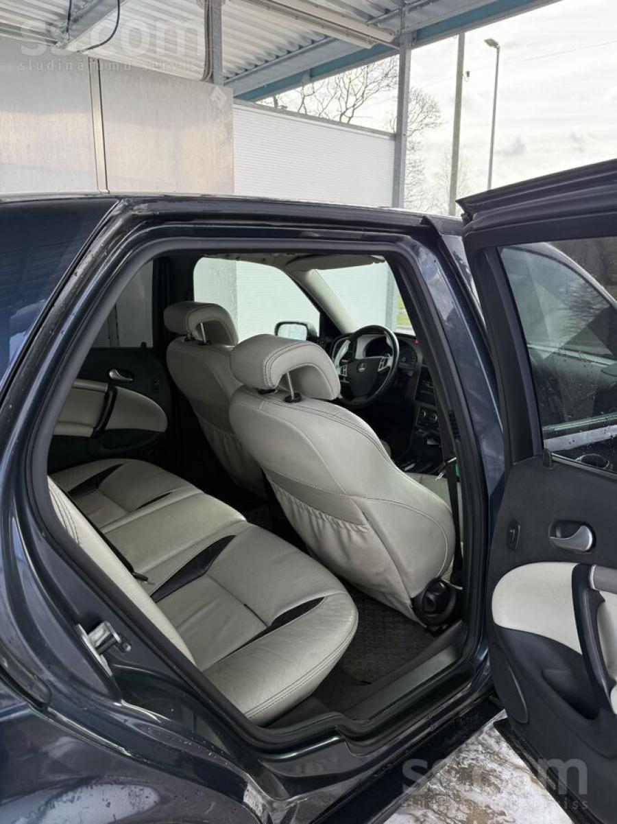 Zils Saab 9-5 2006 Kuldīga, ar dzinēja tilpumu 2.30 L un nobraukumu 360 tūkst. km par 1600 €, foto 12 vietnē AUTOMOTO.COM.LV