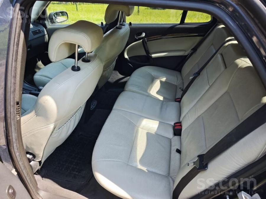 Zils Saab 9-5 2006 Rīga, ar dzinēja tilpumu 2.30 L un nobraukumu 222 tūkst. km par 1750 €, foto 12 vietnē AUTOMOTO.COM.LV