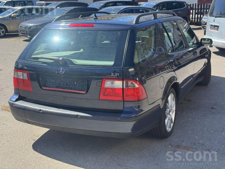 Blue Saab 9-5 2004 in Riga, with an engine capacity of 2.30 L and mileage of 239 thousand km for 2750 €, photo 5 on AUTOMOTO.COM.LV