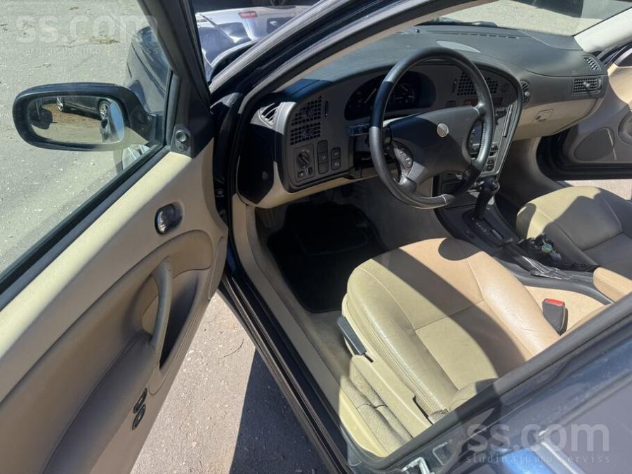Blue Saab 9-5 2004 in Riga, with an engine capacity of 2.30 L and mileage of 239 thousand km for 2750 €, photo 14 on AUTOMOTO.COM.LV