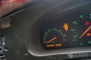 Brūns Saab 9-5 2003 Rīga, ar dzinēja tilpumu 2.00 L un nobraukumu 243 tūkst. km par 600 €, foto 14 vietnē AUTOMOTO.COM.LV