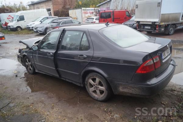 Saab 9-5 2003 Rīga vietnē Brūns Saab 9-5 2003 Rīga, ar dzinēja tilpumu 2.00 L un nobraukumu 243 tūkst. km par 600 €, foto 1 vietnē AUTOMOTO.COM.LV
