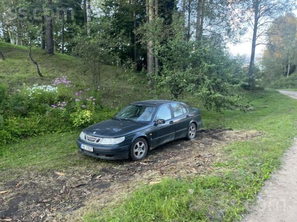 Зеленый Сааб 9-5 1998 в Рига, объемом двигателя 2.30 л и пробегом 442 тыс. км за 300 €, фото 1 на AUTOMOTO.COM.LV