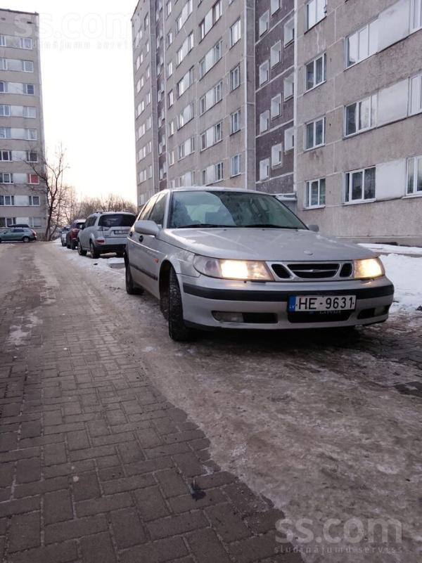 Grey Saab 9-5 2000 in Riga, with an engine capacity of 2.30 L and mileage of 0 thousand km for 1600 €, photo 8 on AUTOMOTO.COM.LV