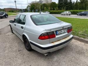 Grey Saab 9-5 2000 in Vilnius, with an engine capacity of 2.30 L and mileage of 389 thousand km for 600 €, photo 7 on AUTOMOTO.COM.LV