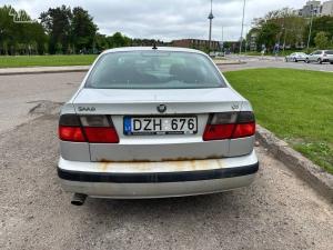 Grey Saab 9-5 2000 in Vilnius, with an engine capacity of 2.30 L and mileage of 389 thousand km for 600 €, photo 8 on AUTOMOTO.COM.LV