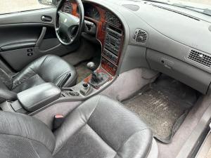 Grey Saab 9-5 2000 in Vilnius, with an engine capacity of 2.30 L and mileage of 389 thousand km for 600 €, photo 17 on AUTOMOTO.COM.LV