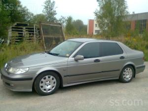 Pelēks Saab 9-5 2001 Rīga, ar dzinēja tilpumu 2.00 L un nobraukumu 365 tūkst. km par 500 €, foto  vietnē AUTOMOTO.COM.LV