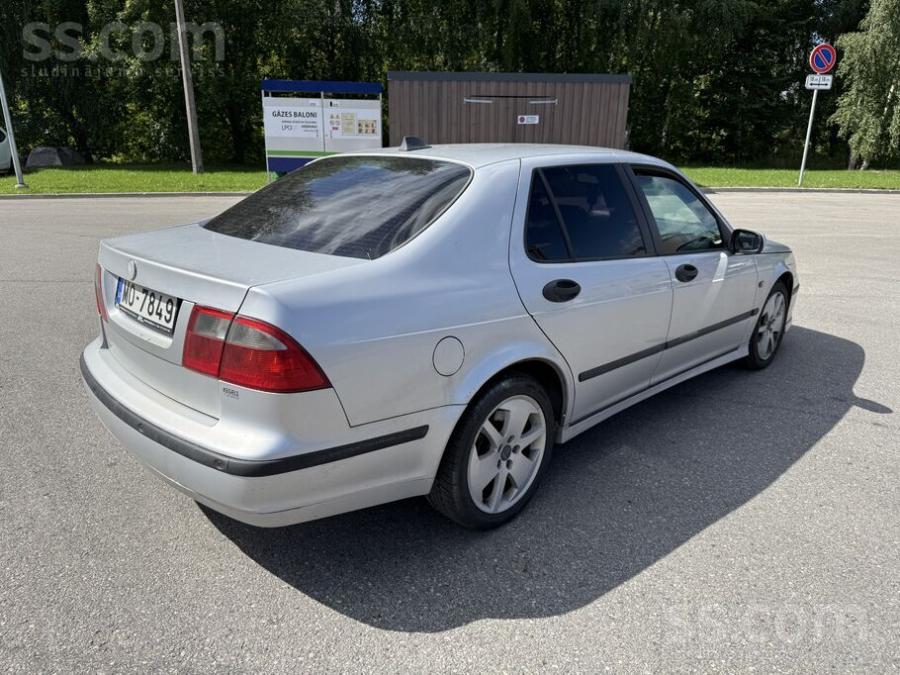 Grey Saab 9-5 2003 in Riga, with an engine capacity of 2.00 L and mileage of 380 thousand km for 1250 €, photo 6 on AUTOMOTO.COM.LV