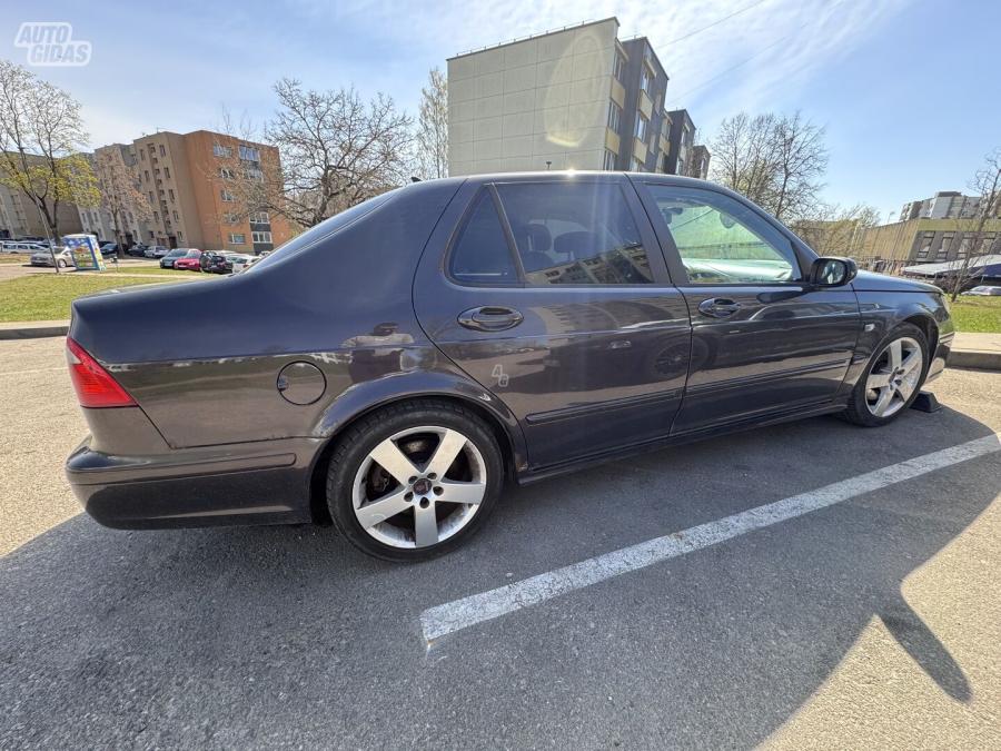 Grey Saab 9-5 2005 in Jonava, with an engine capacity of 2.30 L and mileage of 275 thousand km for 1100 €, photo 3 on AUTOMOTO.COM.LV