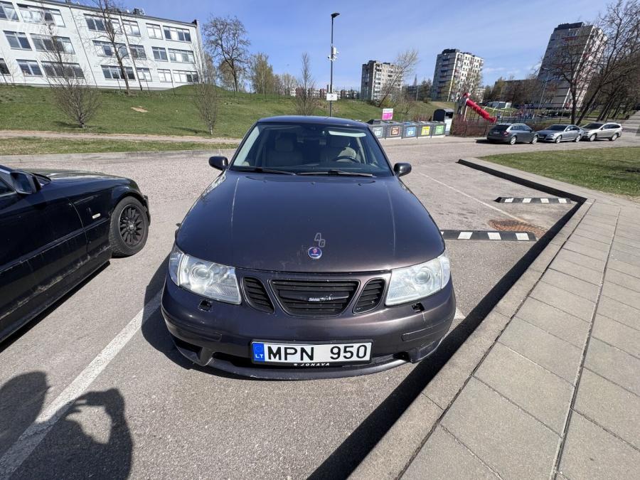 Grey Saab 9-5 2005 in Jonava, with an engine capacity of 2.30 L and mileage of 275 thousand km for 1100 €, photo 7 on AUTOMOTO.COM.LV