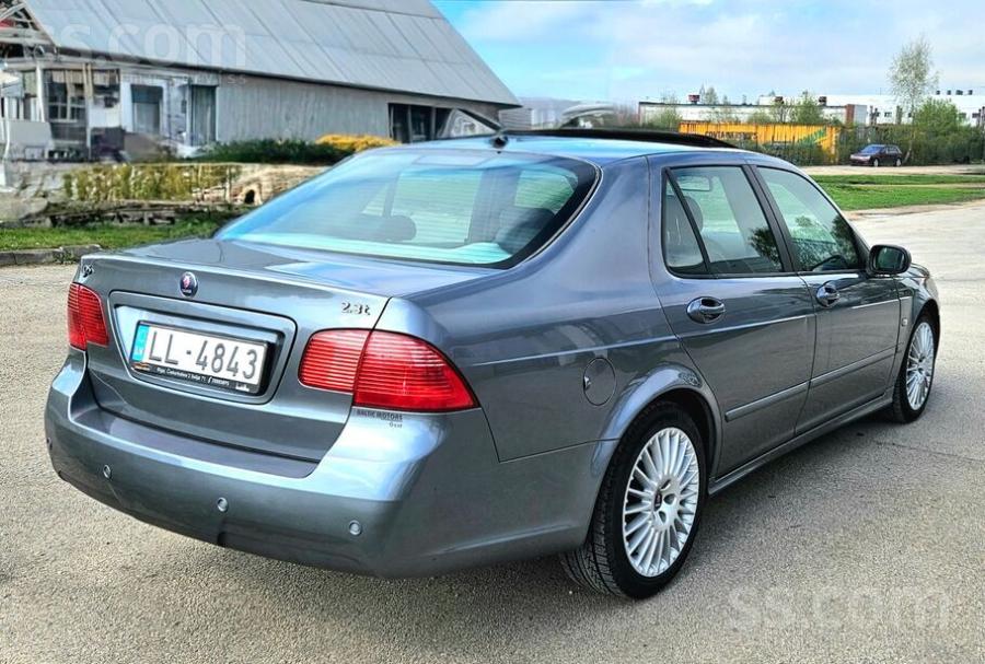 Grey Saab 9-5 2006 in Riga, with an engine capacity of 2.30 L and mileage of 263 thousand km for 2250 €, photo 10 on AUTOMOTO.COM.LV